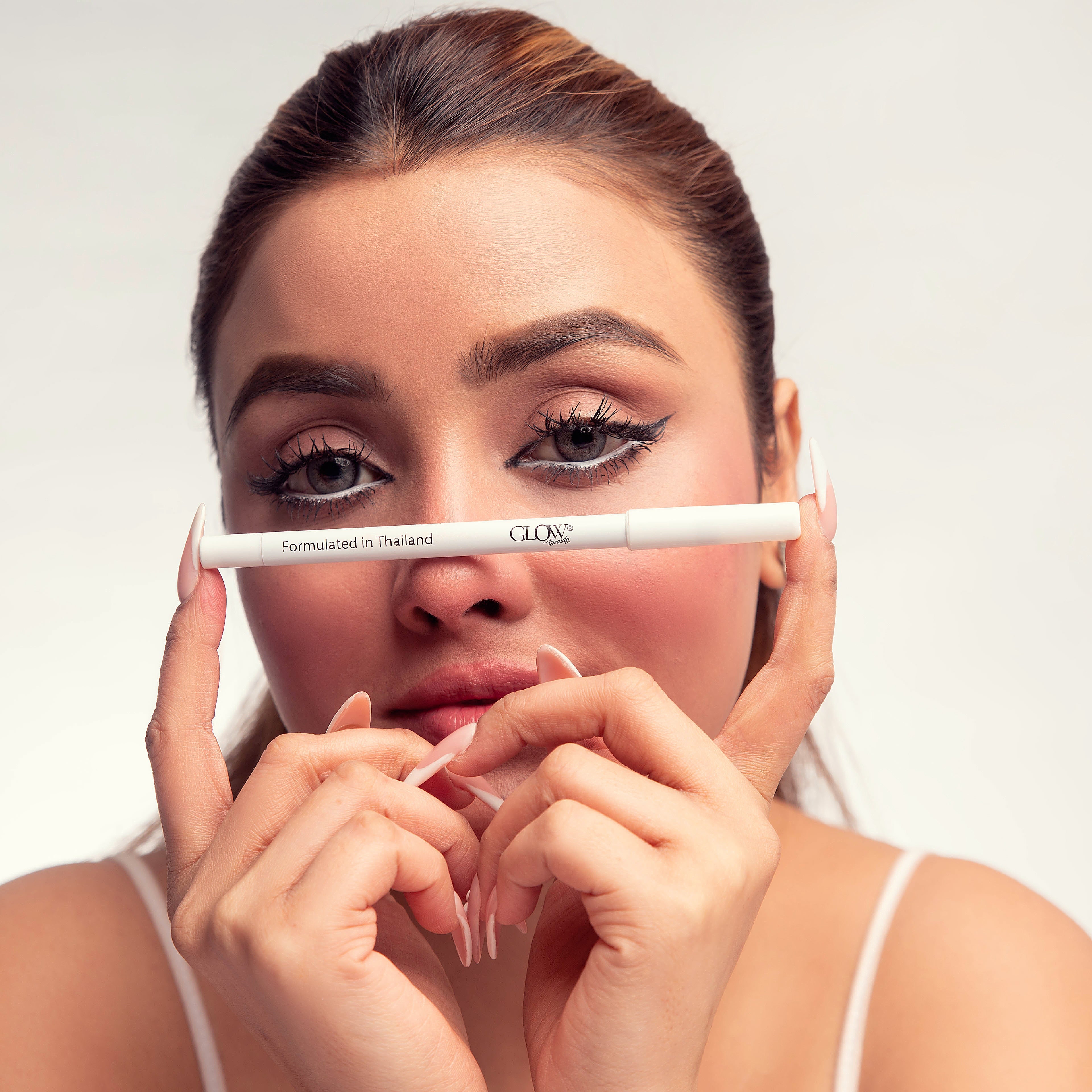 Glow Beauty - White Kajal Pencil - Highfy.pk