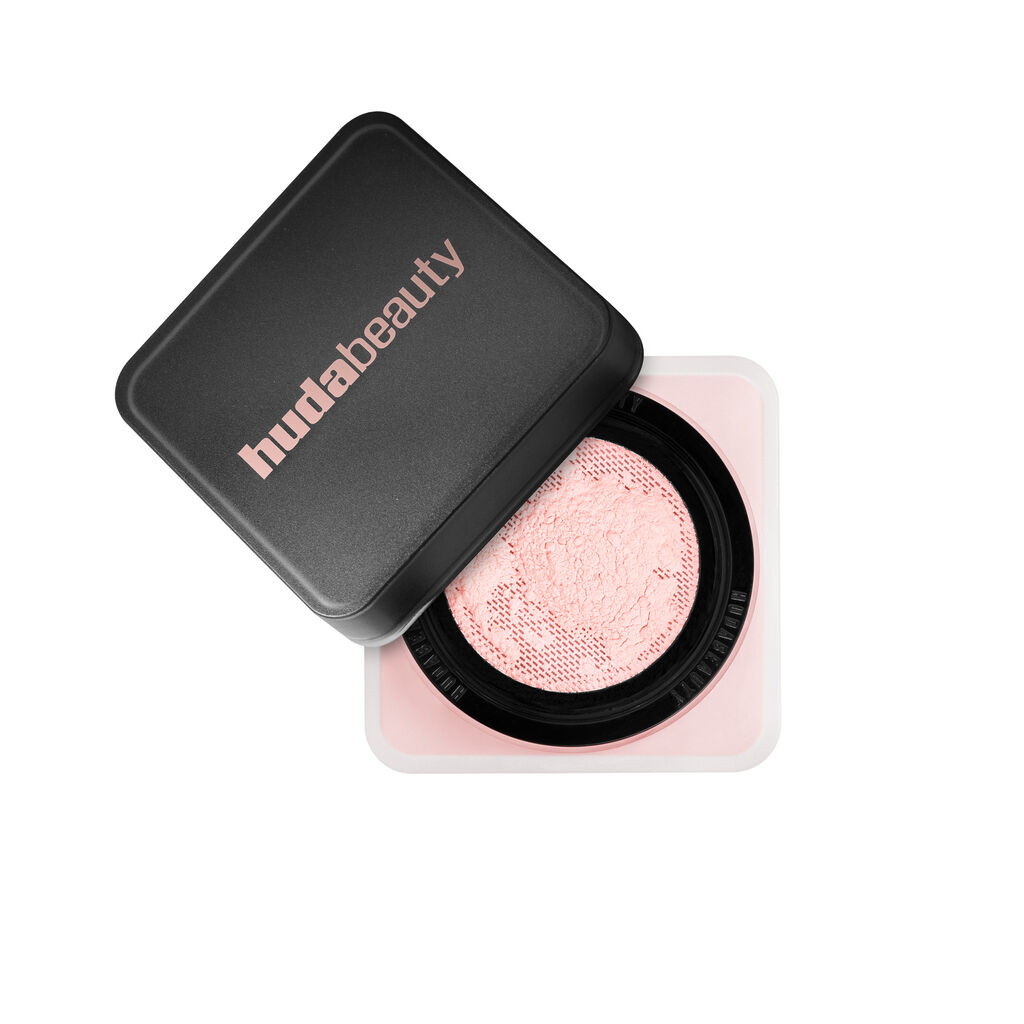 Huda Beauty - Easy Bake Loose Baking & Setting Powder – Highfy.pk